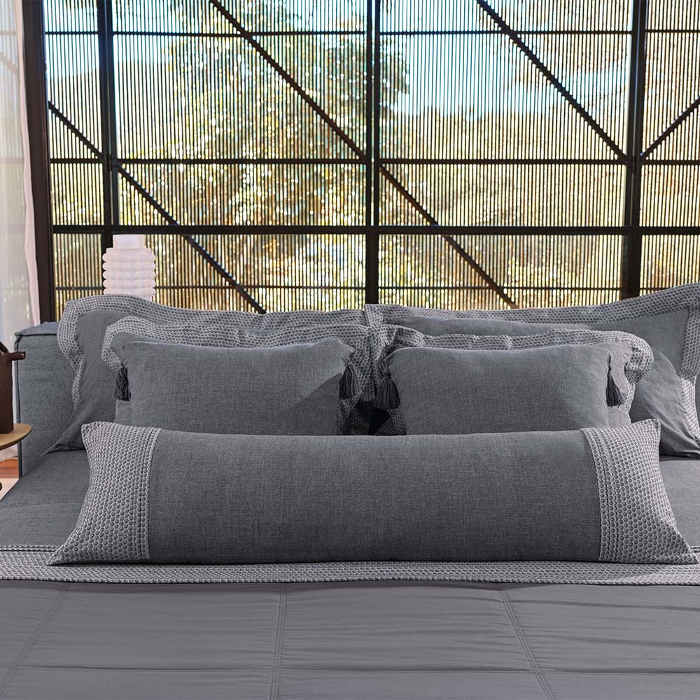 Fronha Body Pillow Altenburg Haus Chambray de Algodão Spectro Cinza ...